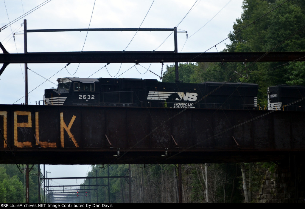 NS SD70M 2632 on 20Q